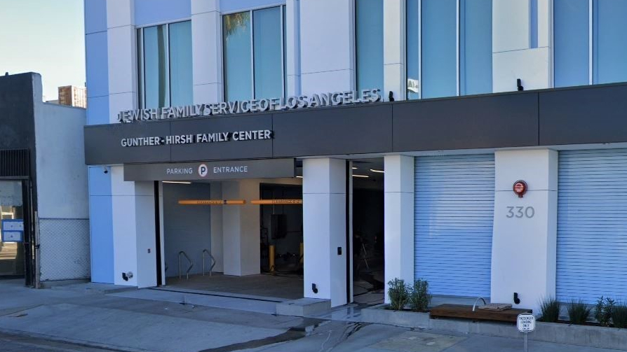 Jona Goldrich Multipurpose Center / Jewish Family Service | Los Angeles, CA