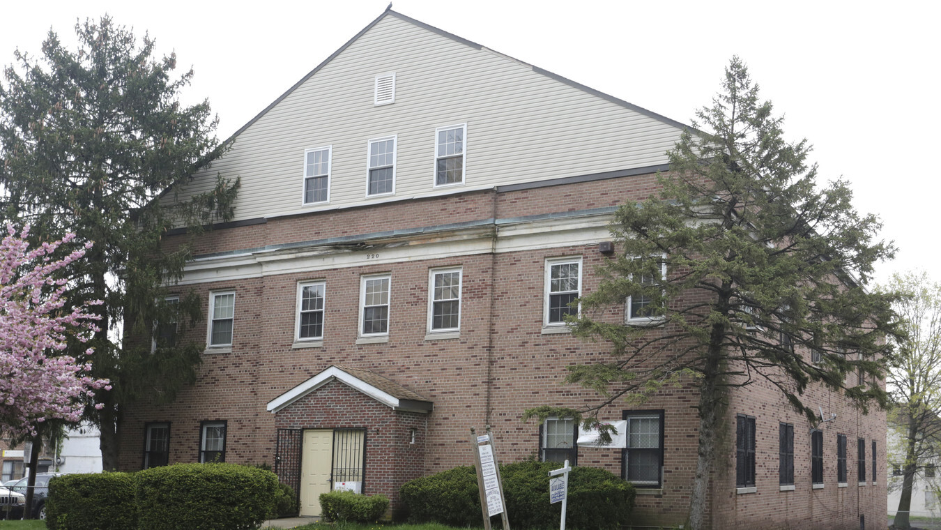 Marilyn Center | East Orange, NJ