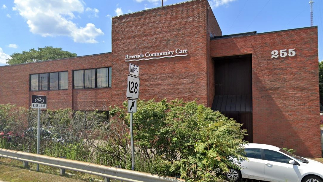 Elliot House | Needham, MA