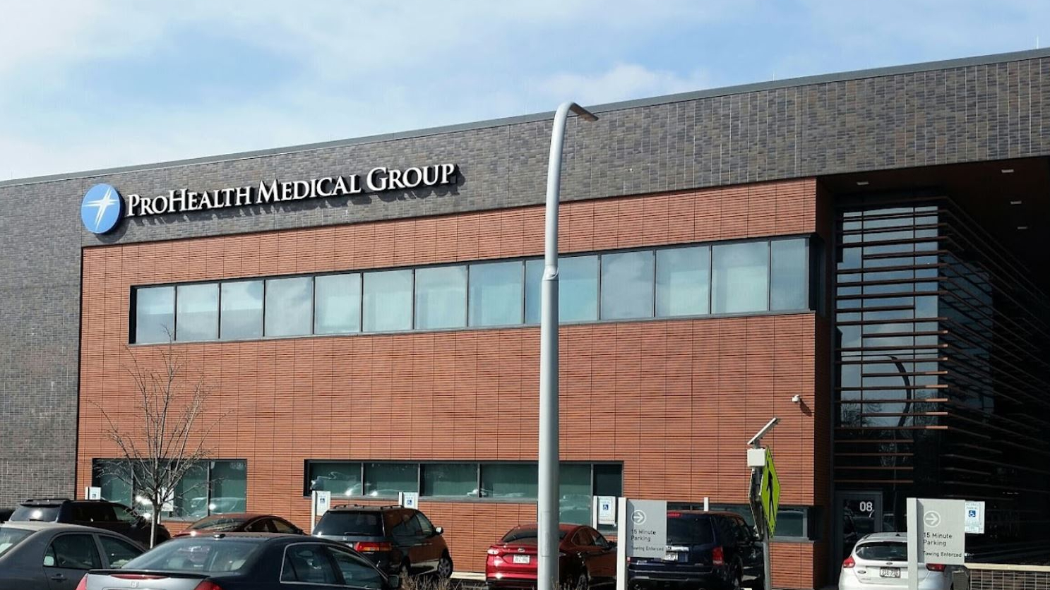 ProHealth Medical Group Clinic Pewaukee | Waukesha, WI